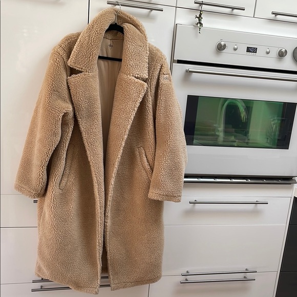 ALO Yoga | Jackets & Coats | Alo Yoga Tan Teddy Jacket Plush Oversized ...